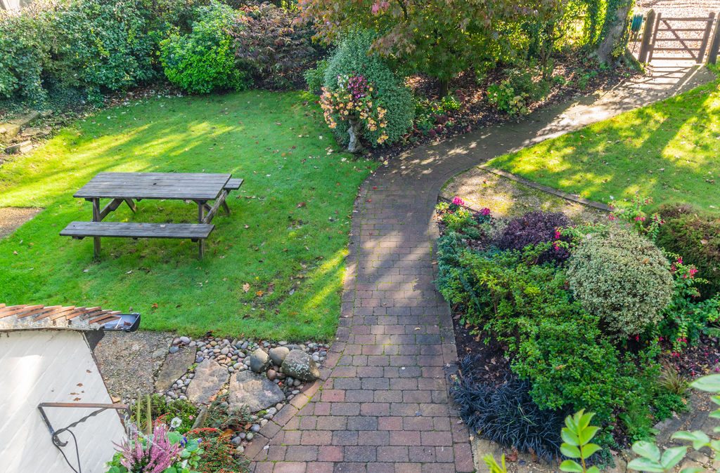 About | Dale Farm House